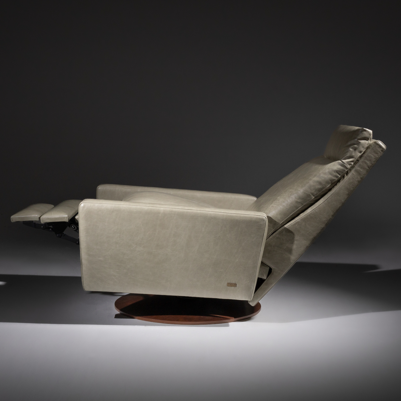 Cumulus Comfort Air | American Leather – Urban Natural Home