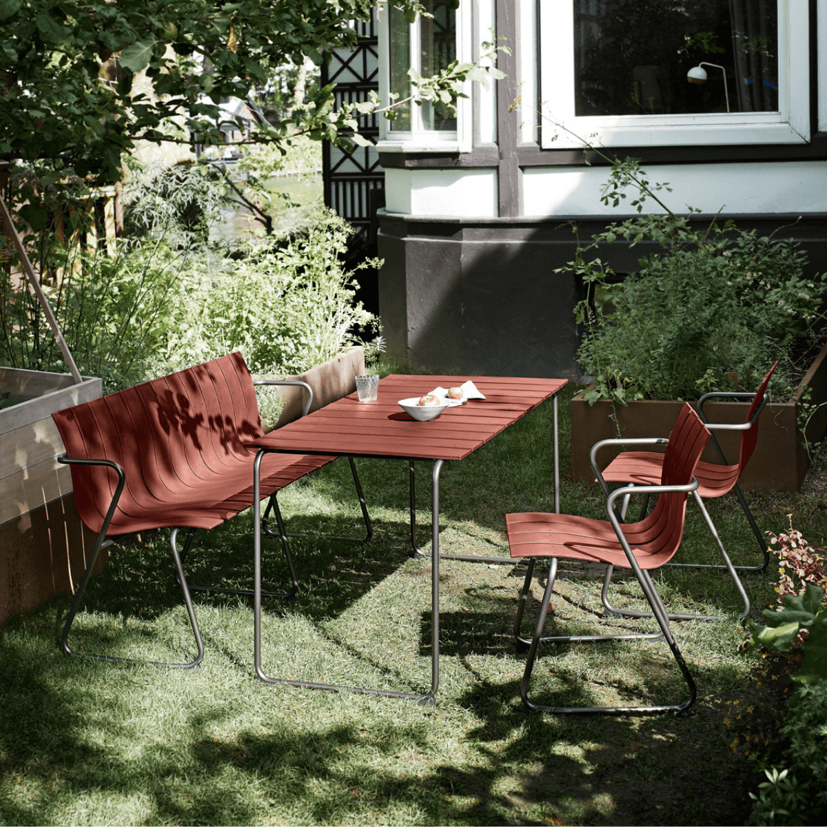 Ocean Outdoor Table - Burnt Red by Mater – Urban Natural Home