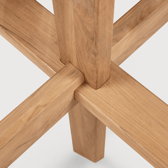 Circle Outdoor Dining Table — Sustainably & Ethically Sourced – Urban ...