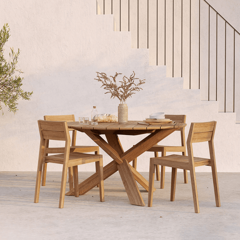 Circle Outdoor Dining Table — Sustainably & Ethically Sourced – Urban ...